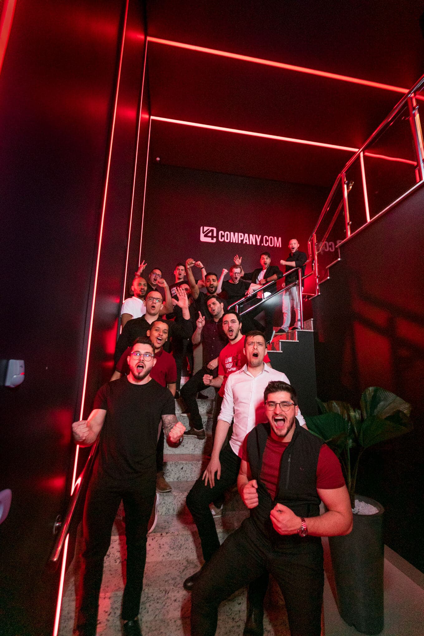 Franquia V4 COMPANY: Saiba como abrir uma unidade da rede